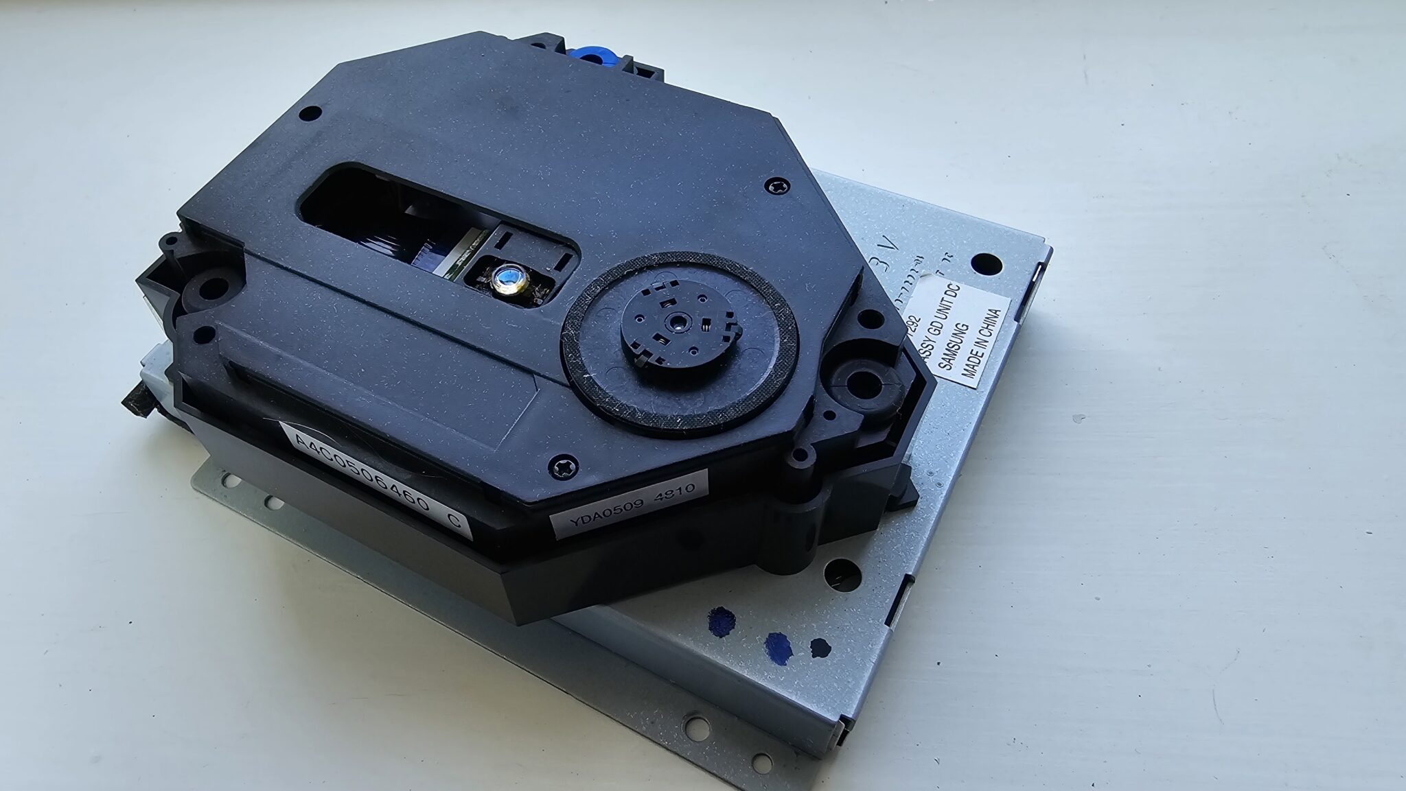 Dreamcast Modding Fun - GDEMU, PSU Upgrade & Silent Noctua Fan | Pixel Refresh